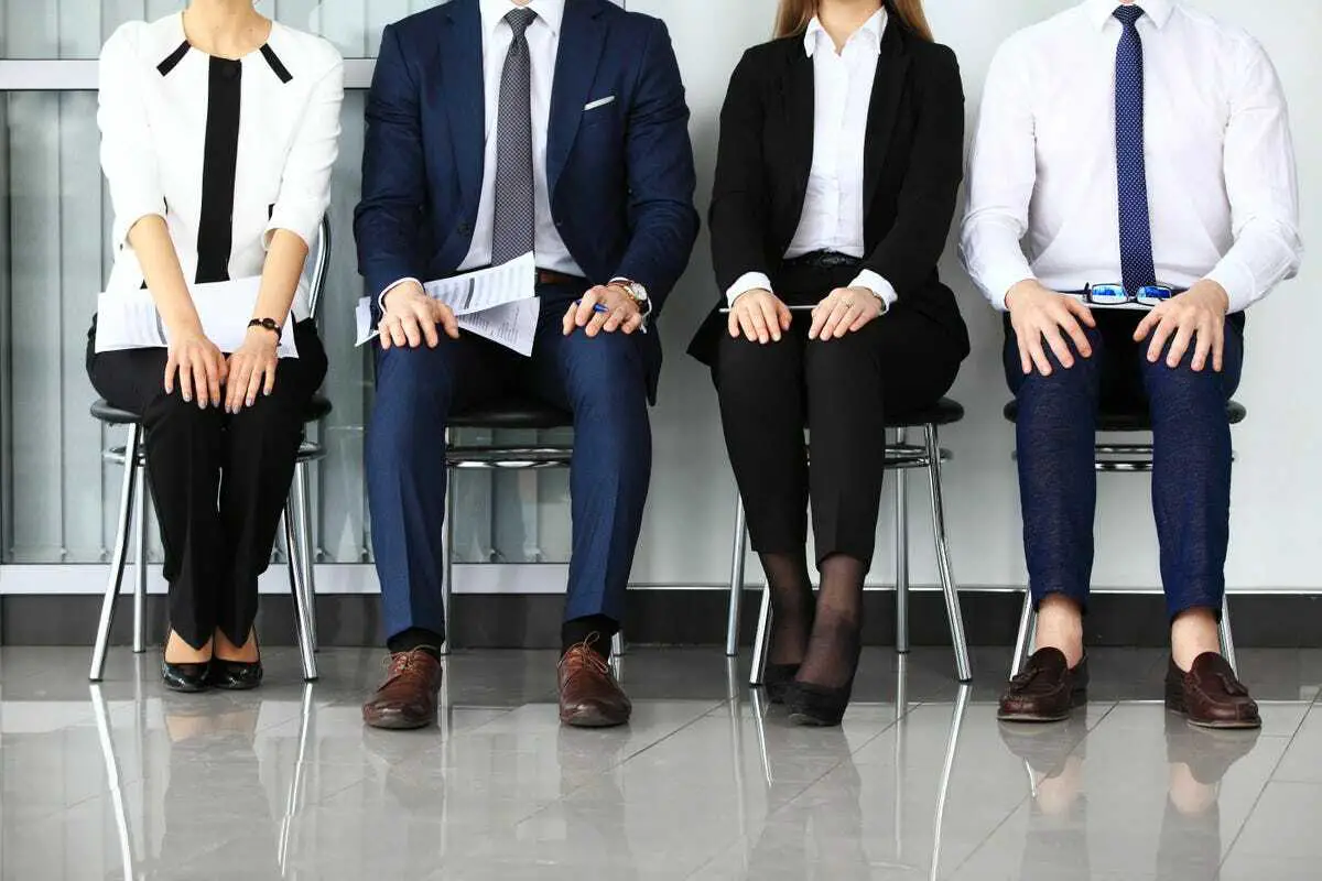 Employers should not be concerned about how employees dress at work ... Employers should not be concerned about how employees dress at work ...